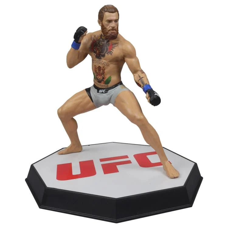 (VERSION CHASE) UFC Figures - Conor McGregor - 7'' Posed Figure by McF ...
