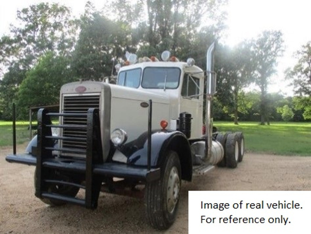 (PRE-ORDER DEC. 2024) 1955 Peterbilt 281 - White w/ Black Fenders (1:6 ...