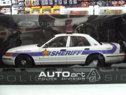 Crow Ford Crown Victoria Police Car 2010 New York City Taxi Ford Crown